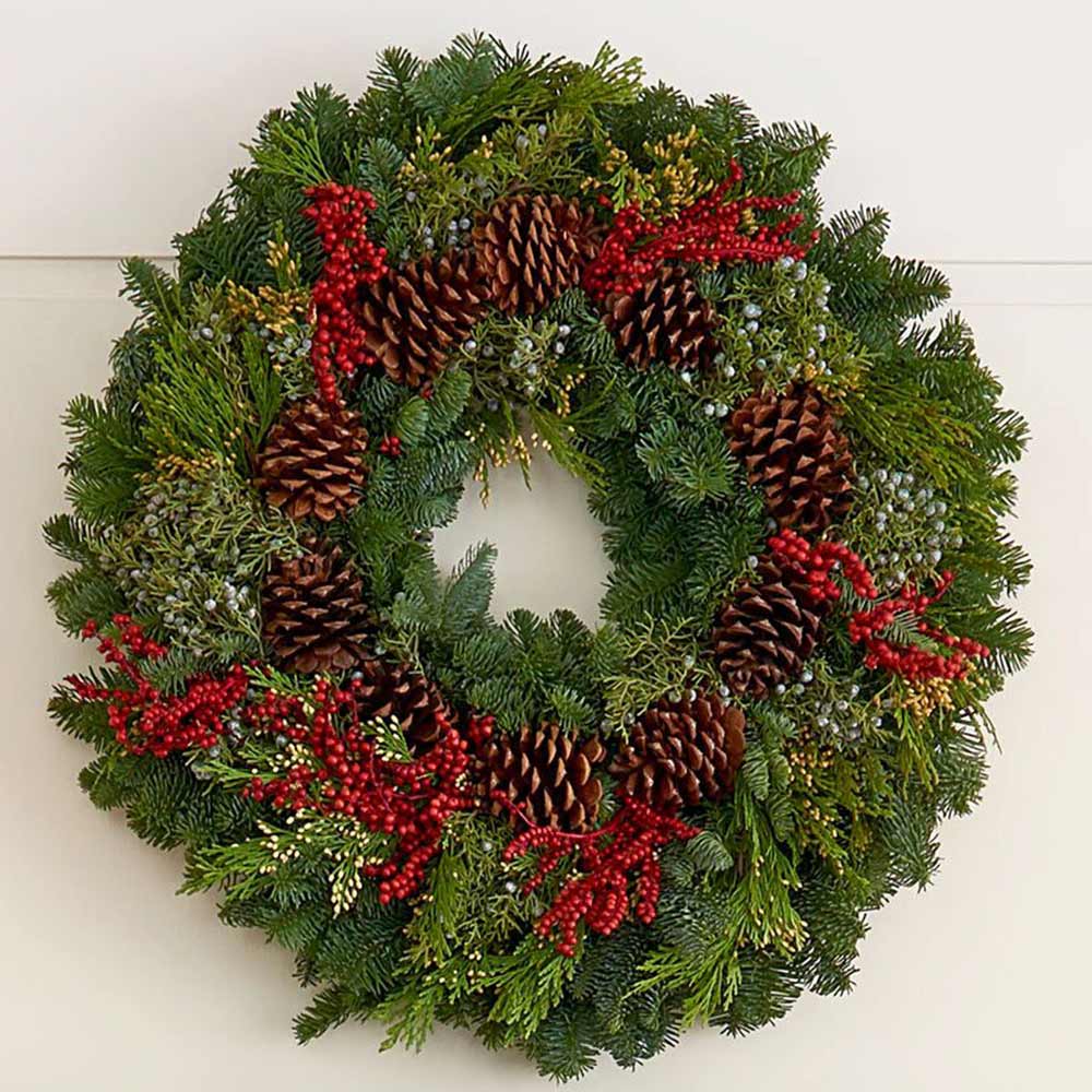 Canella Berry Wreath | White Flower Farm