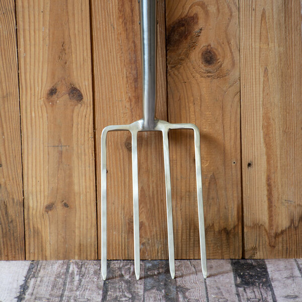 Spear & Jackson Traditional Digging Fork | White Flower Farm