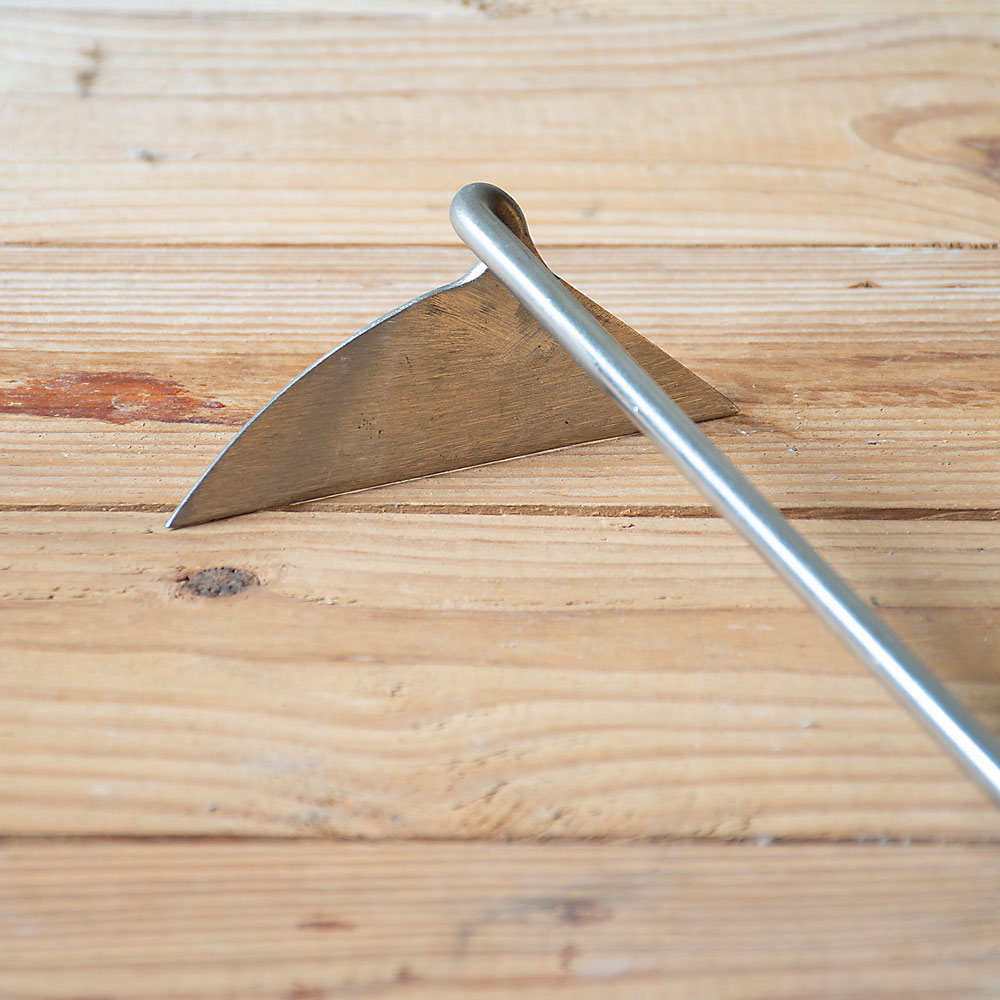 Right-handers Garden Hoe | White Flower Farm
