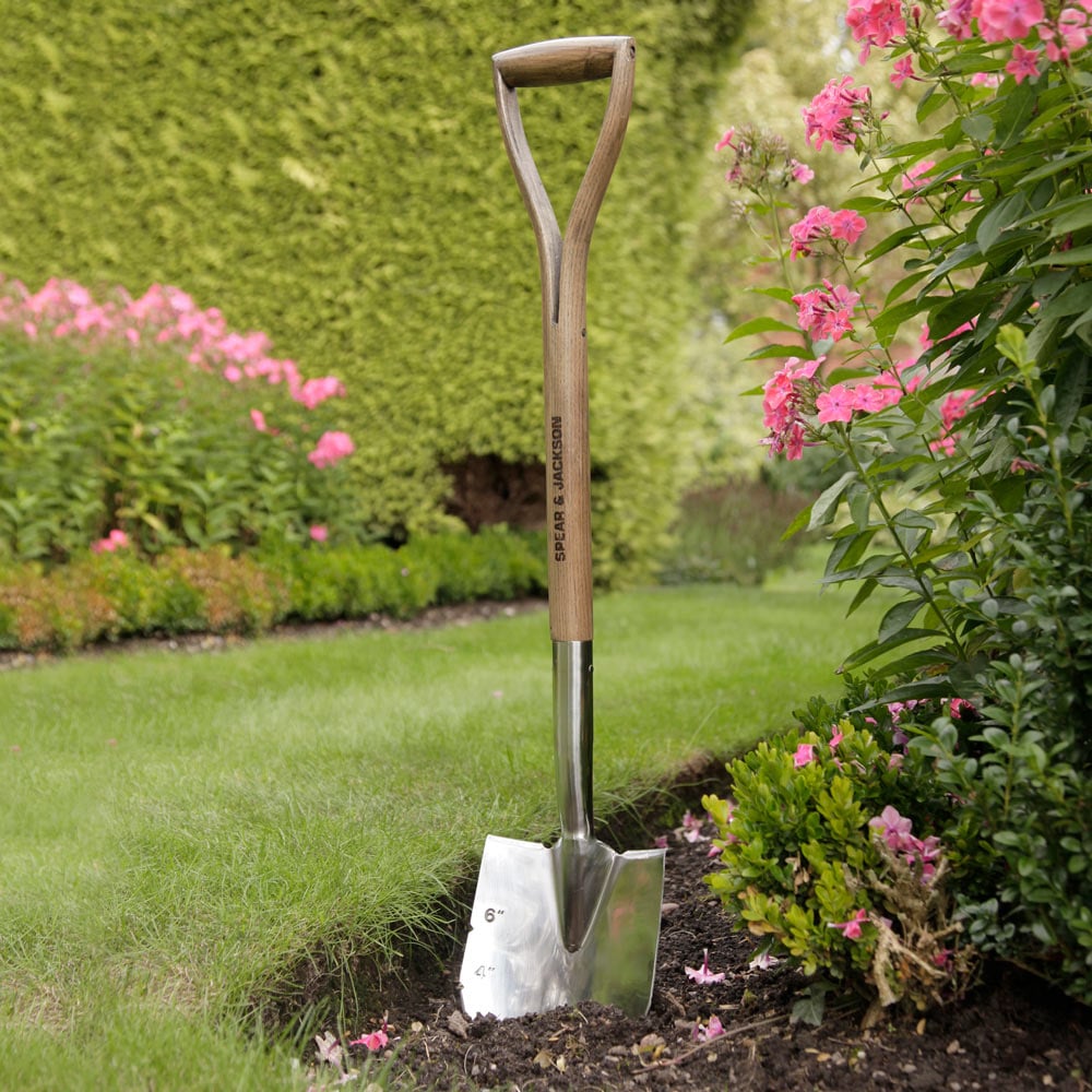 Spear & Jackson 35" Traditional Stainless Planting Spade | White Flower ...
